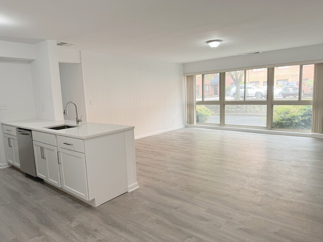 4970 Battery Ln Unit 109, Bethesda, MD 20814 - Condo for Rent in ...