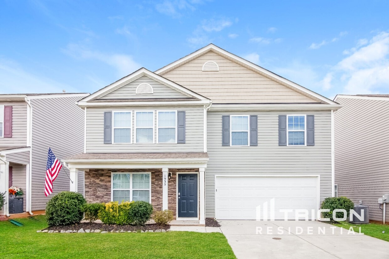 1935 Windy Willow Ln, Dallas, NC 28034 | Apartments.com