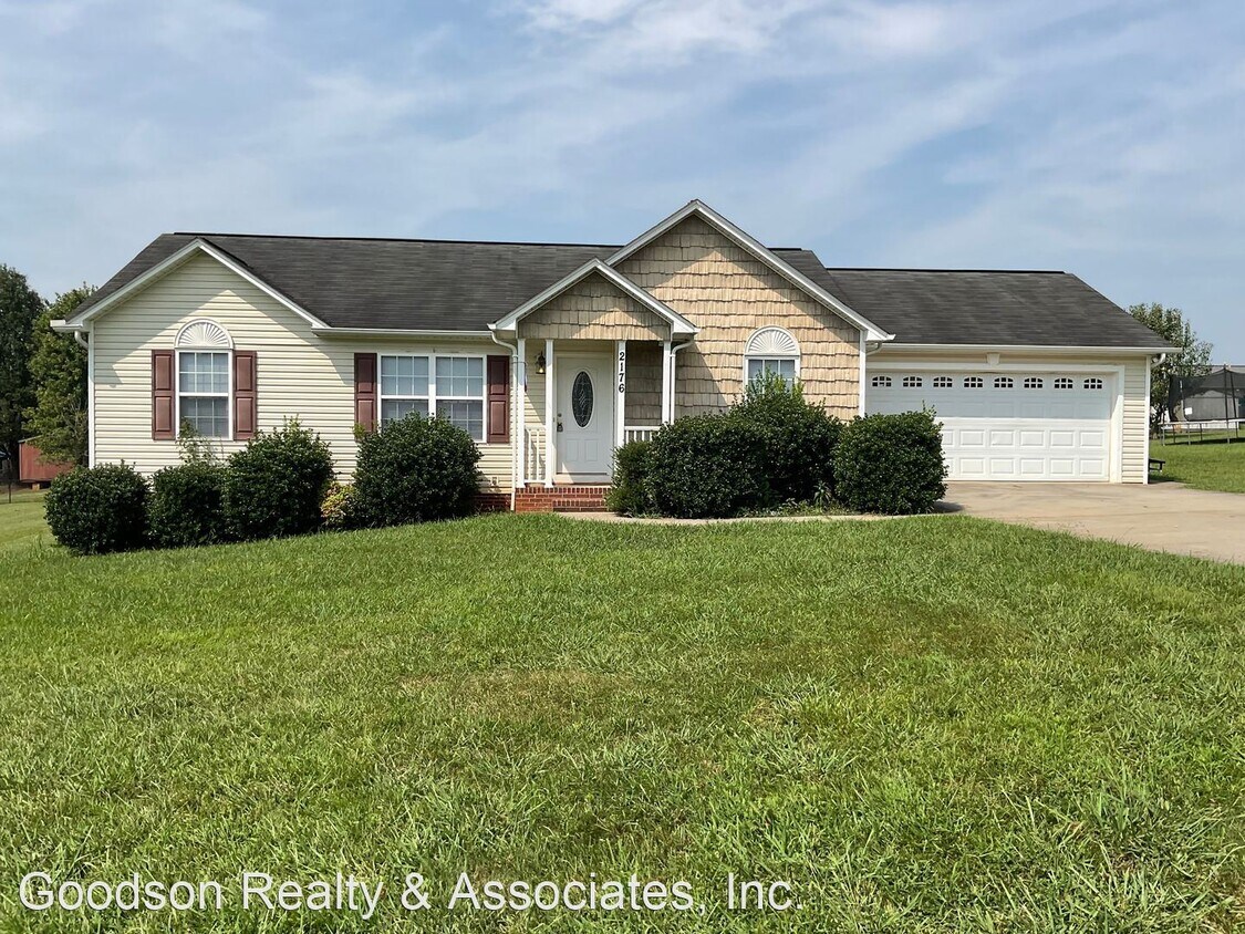 2176 Samanthas Wells Ln, Newton, NC 28658 - House Rental in Newton, NC ...