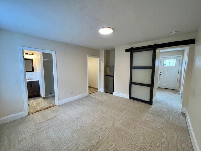 104 Church St Unit 4, North Attleborough, MA 02760 - Room for Rent in ...