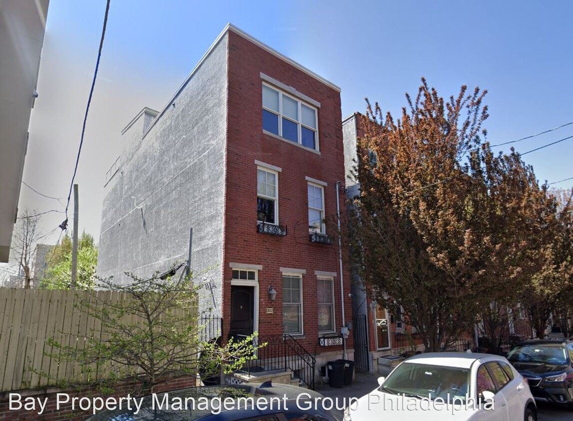 2012 Poplar St, Philadelphia, PA 19130 - House Rental in Philadelphia ...