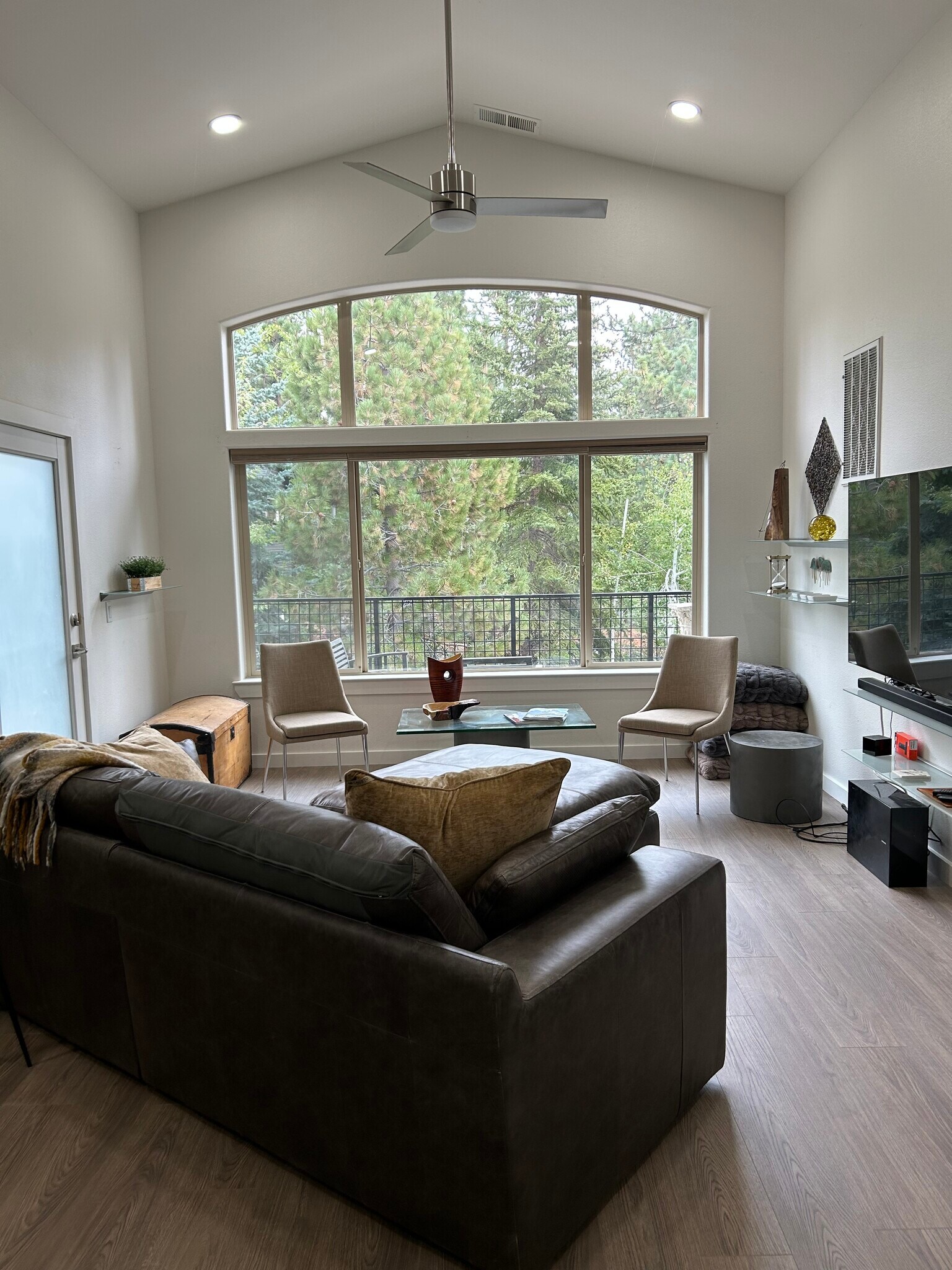 4 Calaneva Dr Unit Modern condo w hot tub, Crystal Bay, NV 89402 ...