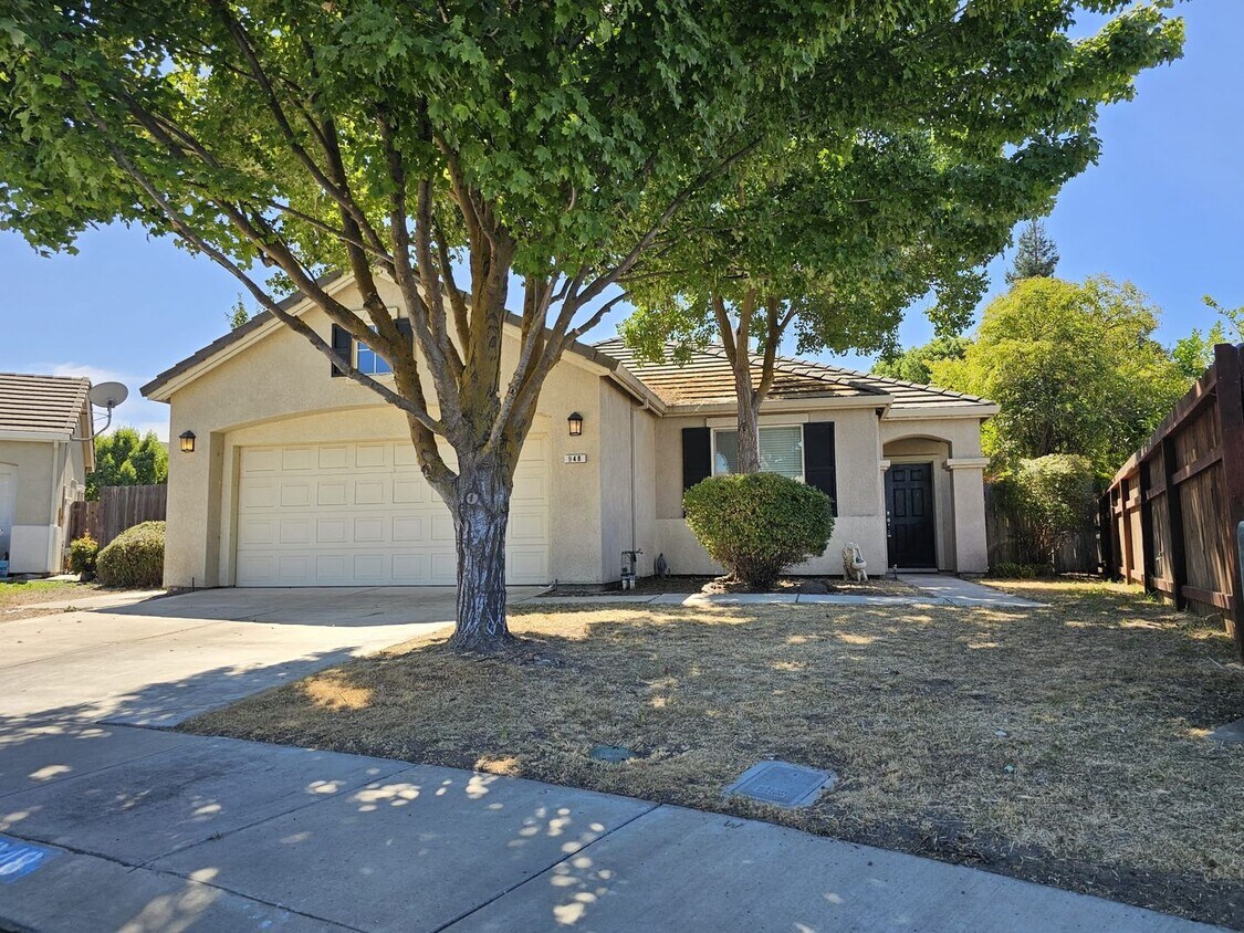 948 Monarch Ct, Manteca, CA 95337 - House Rental in Manteca, CA ...