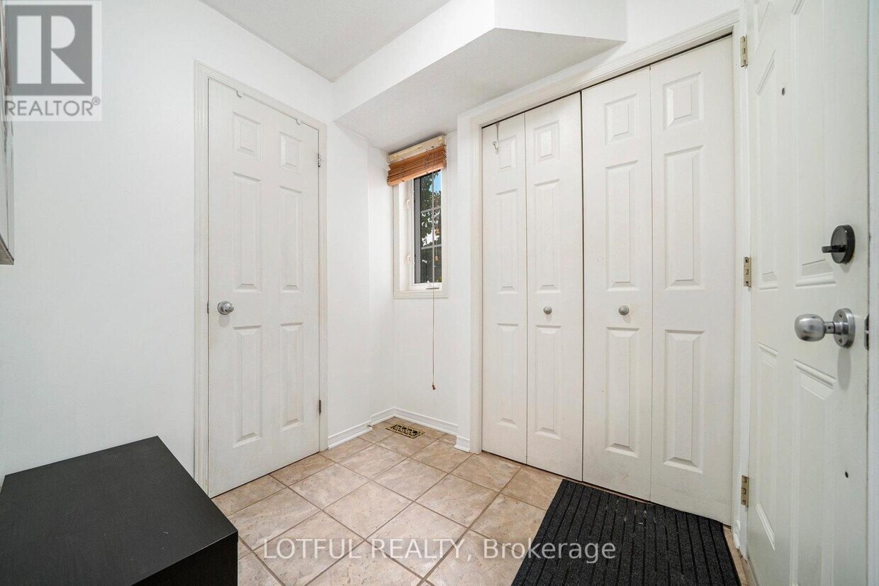 58 Steele Park Private, Ottawa, ON K1J 0J2 - Maison de Ville à Louer à ...