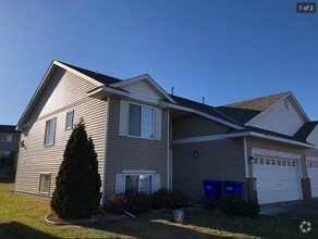 Somerset Meadows Apartments for Rent with Hardwood Floors - Somerset ...