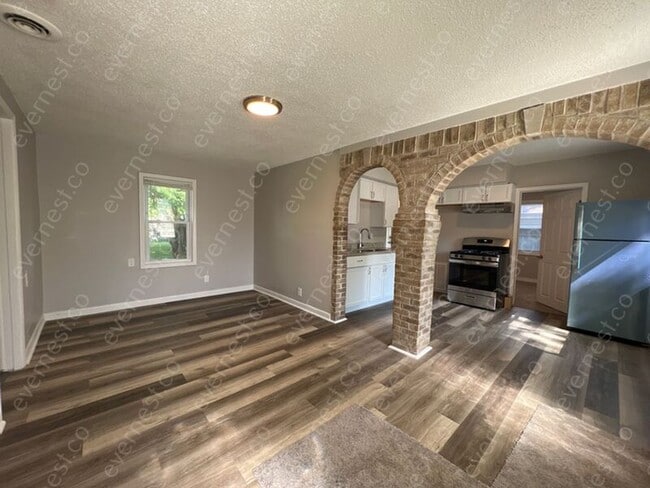 76 W Strathmore Ave, Pontiac, MI 48340 - House Rental in Pontiac, MI ...