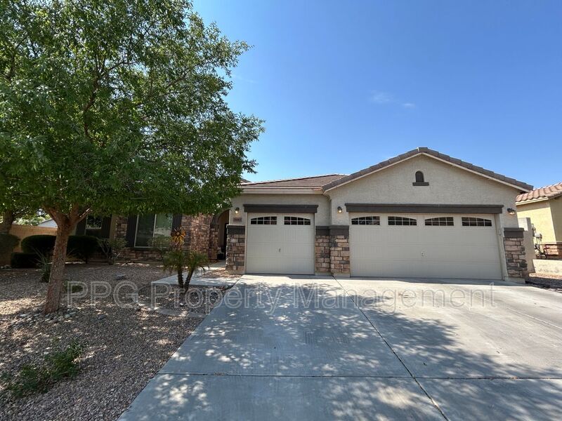 18465 W Desert Ln, Surprise, AZ 85388 - House Rental in Surprise, AZ ...