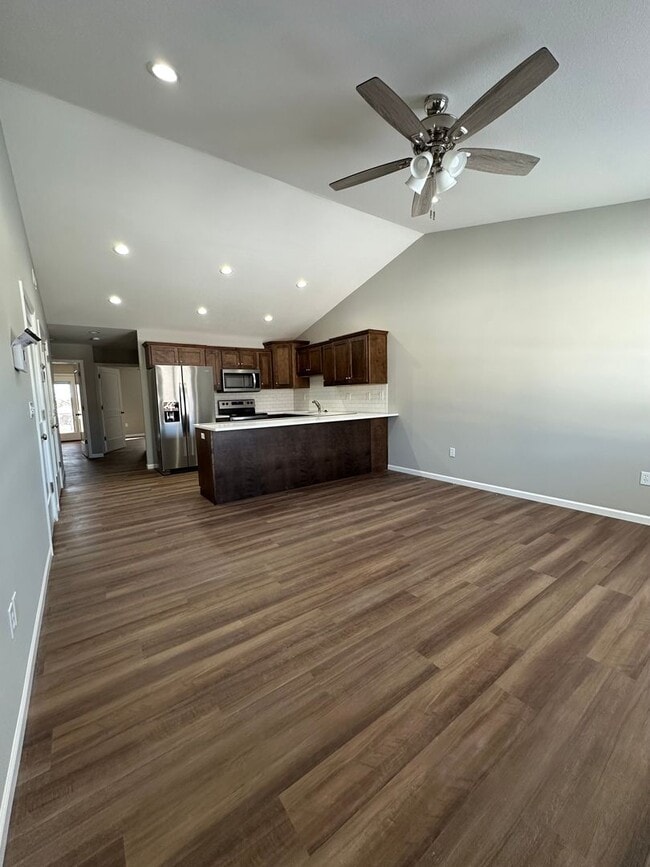 1502 S Rolla St Unit B, Rolla, MO 65401 - Room for Rent in Rolla, MO ...