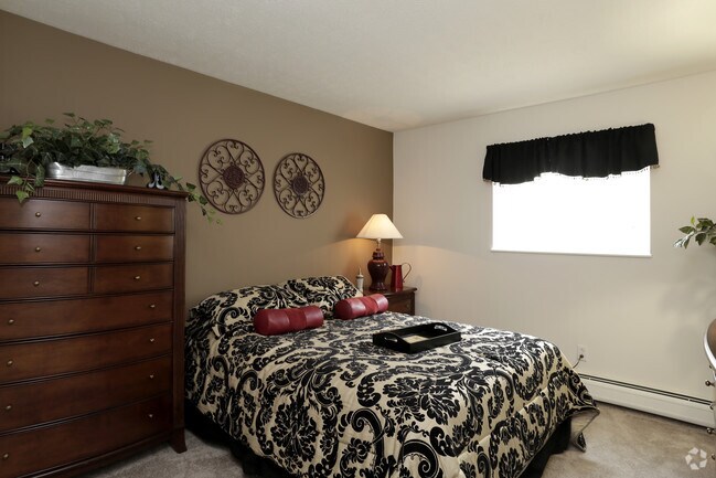 Midtown Towers - Apartments in Parma, OH | Apartments.com