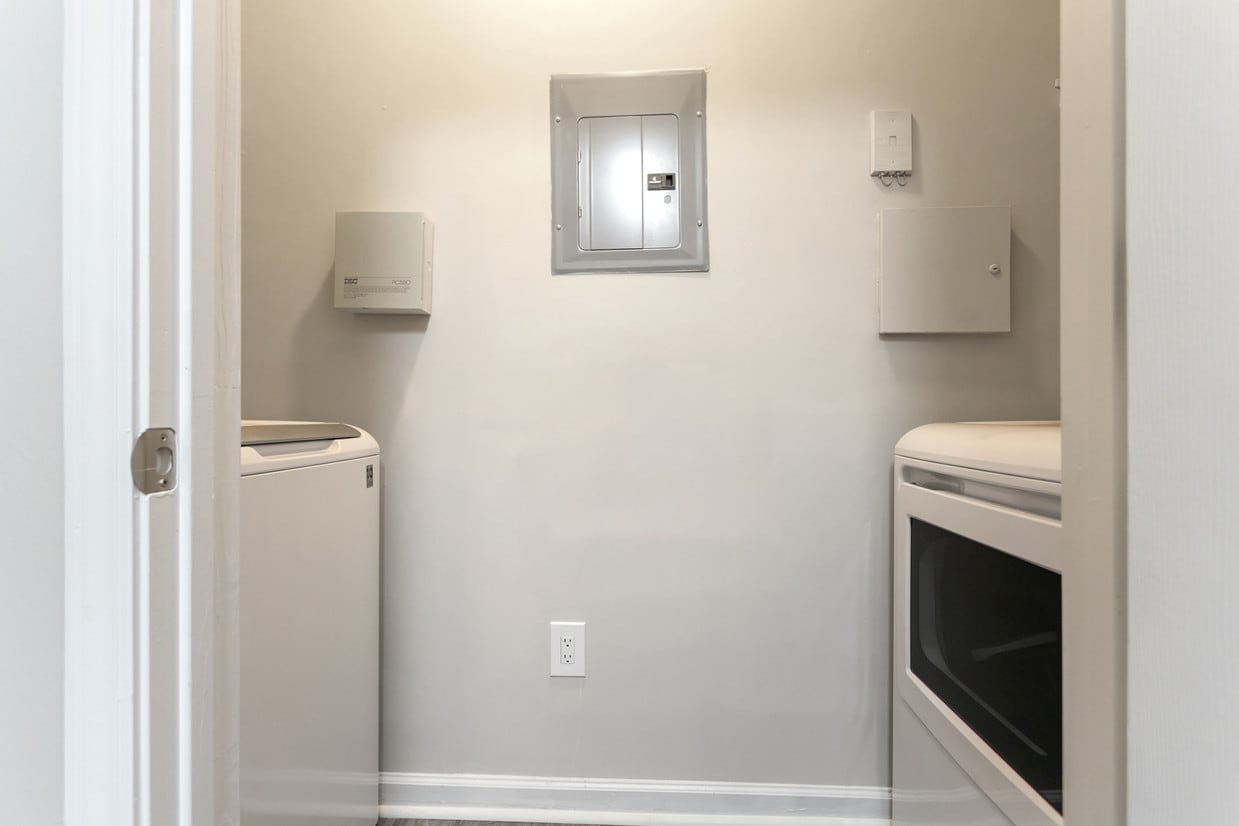 Decatur Highlands - 10 Highland Lake Cir Decatur, GA 30033 | Apartments.com