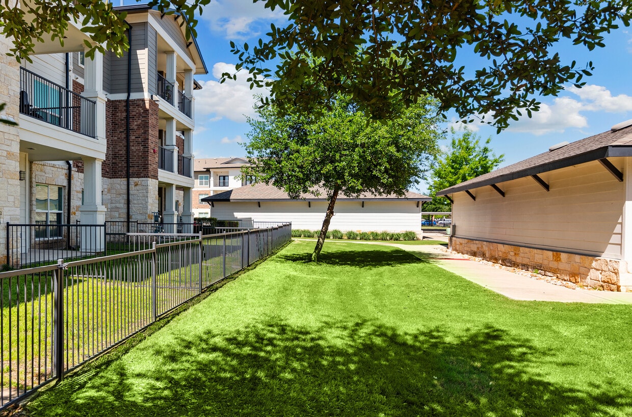Adair Onion Creek - 1900 Onion Creek Pky Austin, TX 78748 | Apartments.com