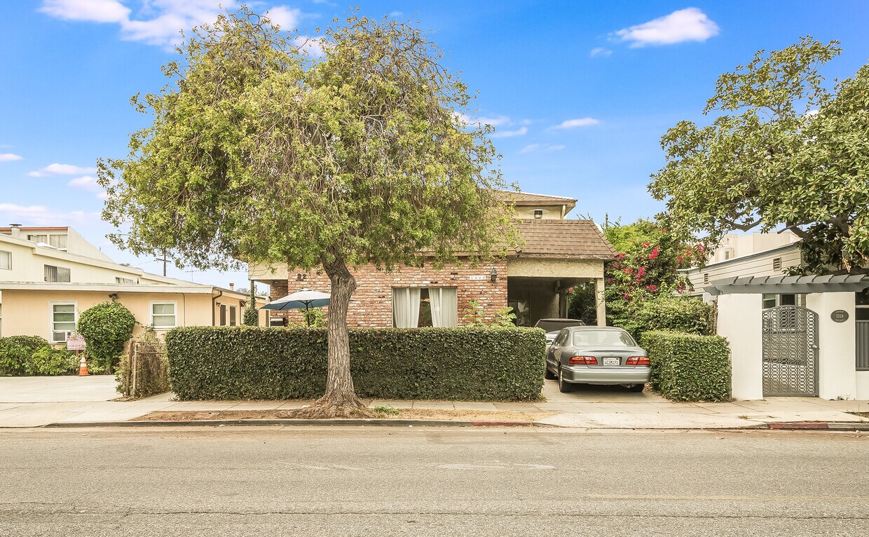 1326 Yale St, Santa Monica, CA 90404 Apartments - Santa Monica, CA ...