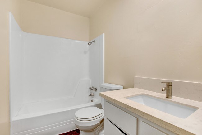 Riverside Drive Apartments - Sherman Oaks, CA | Apartments.com