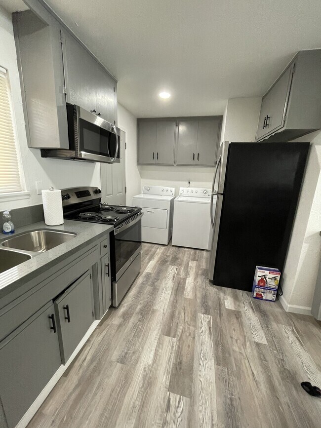 519 E Ridgecrest Blvd Unit D, Ridgecrest, CA 93555 - Condo for Rent in Ridgecrest, CA ...