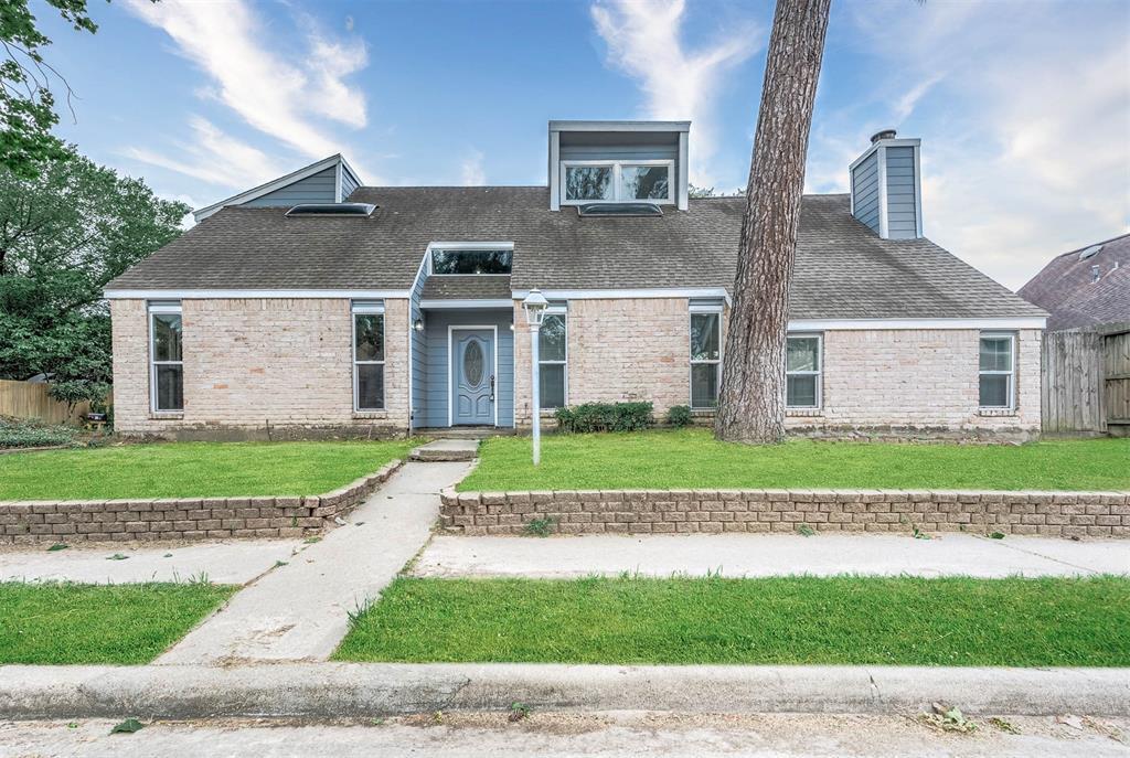 5002 Summer Forest Dr, Houston, TX 77091 - House Rental in Houston, TX ...
