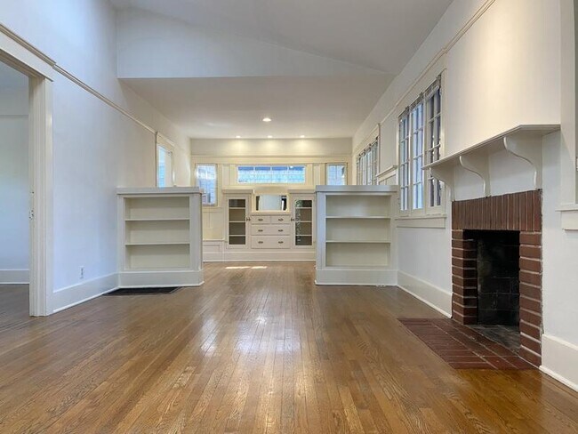 686 S Grand Ave Unit 686, Pasadena, CA 91105 - Condo for Rent in ...