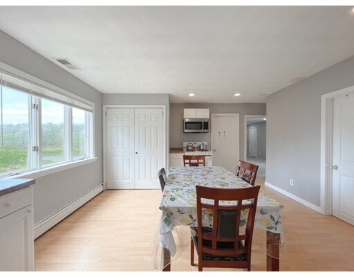 52 Clinton St Unit 2, Chelsea, MA 02150 - Room for Rent in Chelsea, MA ...