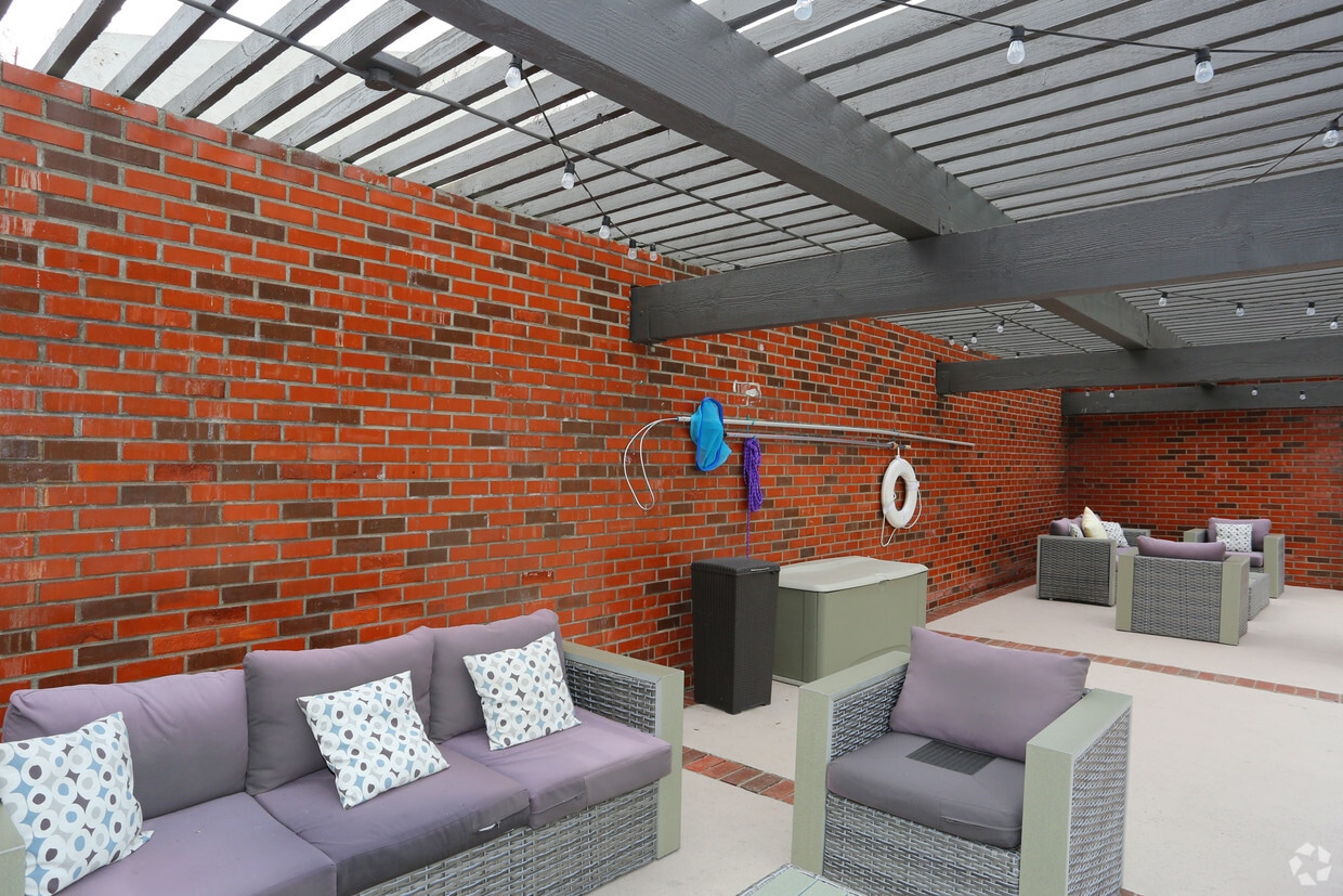 Evria Claremont Apartments - 516 S Indian Hill Blvd Claremont, CA 91711 ...