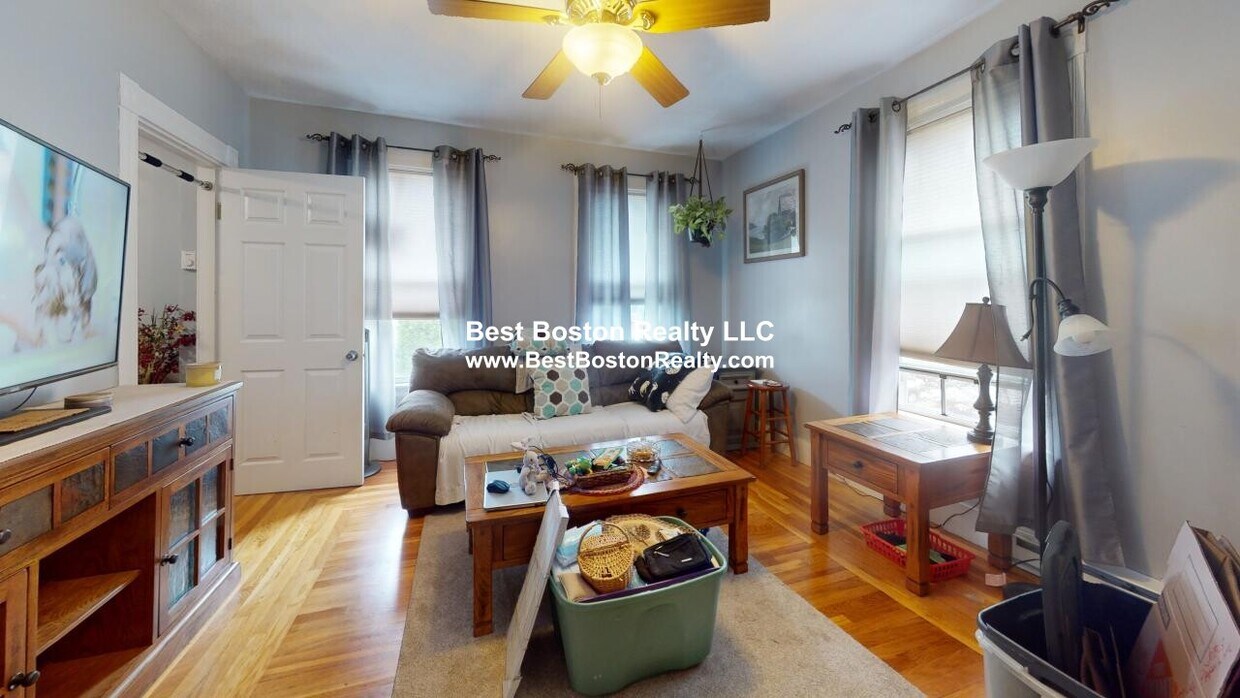 697 Main St Unit 2, Wakefield, MA 01880 - Condo for Rent in Wakefield ...