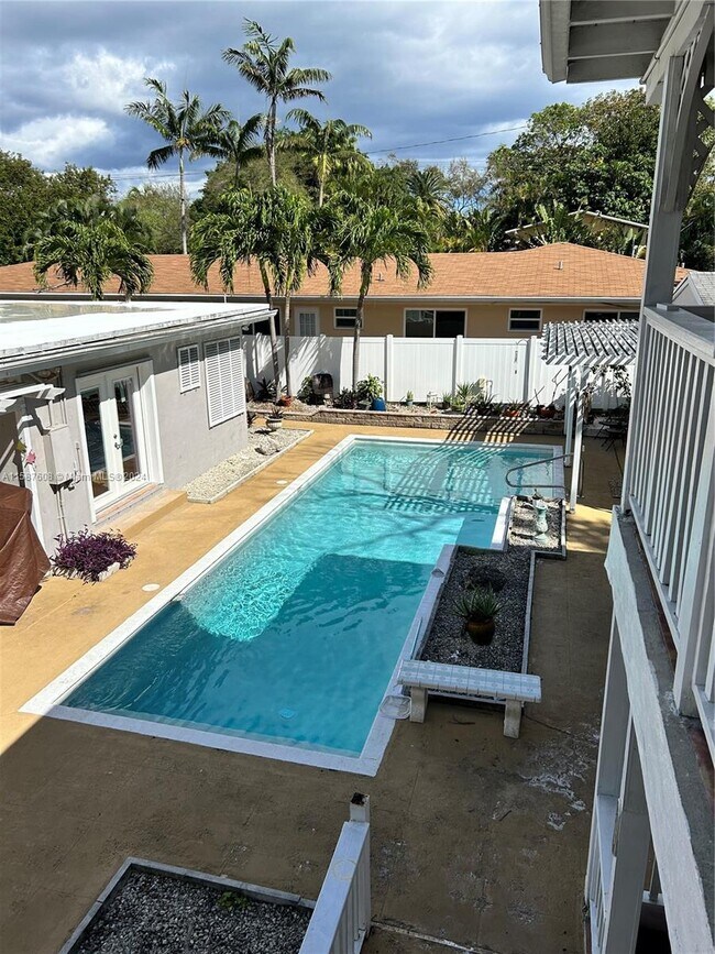 1630 NE 4Th Pl Unit A3, Fort Lauderdale, FL 33301 - Room for Rent in ...