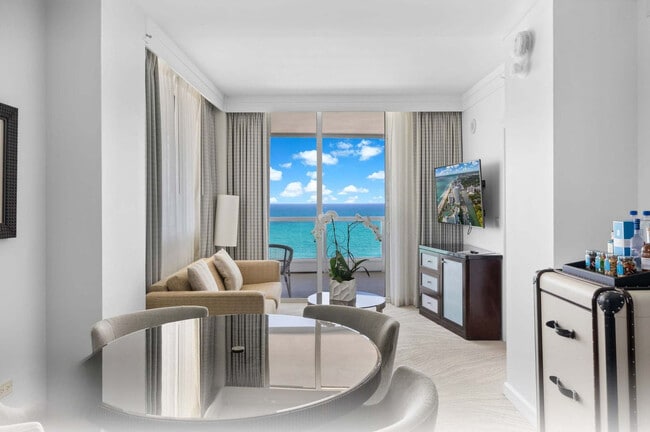 4391 Collins Ave Unit ID1325636P, Miami Beach, FL 33140 | Apartments.com