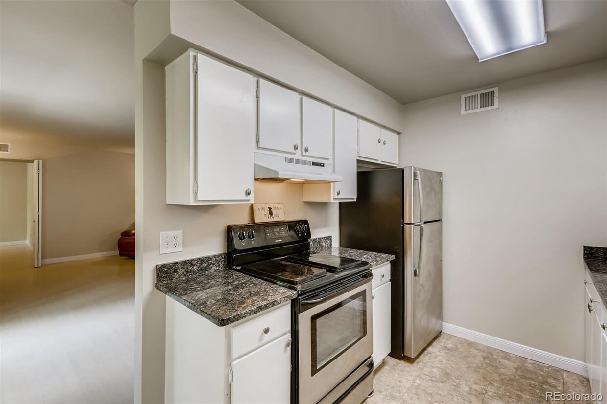 3141 S Tamarac Dr Unit F108, Denver, CO 80231 - Condo for Rent in ...