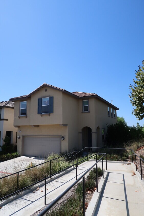 11803 Verona Ln, Los Angeles, CA 90047 - Townhome Rentals in Los ...