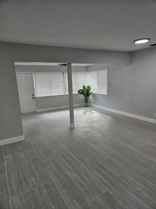 2010 NE 33rd St, Lighthouse Point, FL 33064 - House Rental in ...