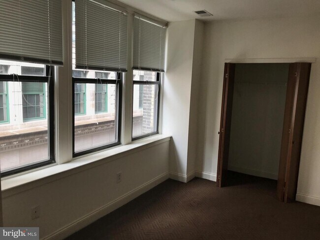 1229 Chestnut St Unit B09, Philadelphia, PA 19107 - Room for Rent in ...