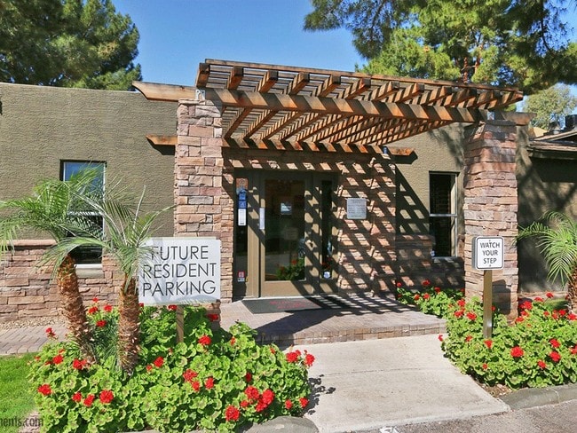 Palm Crest at Station 40 Apartments - 3816 N 83rd Ave Phoenix, AZ ...