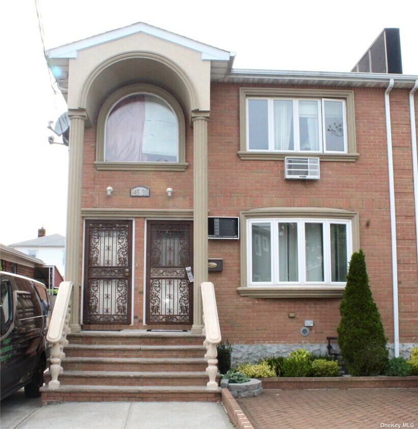 145-30 230th St, Queens, NY 11413 - House Rental in Queens, NY ...
