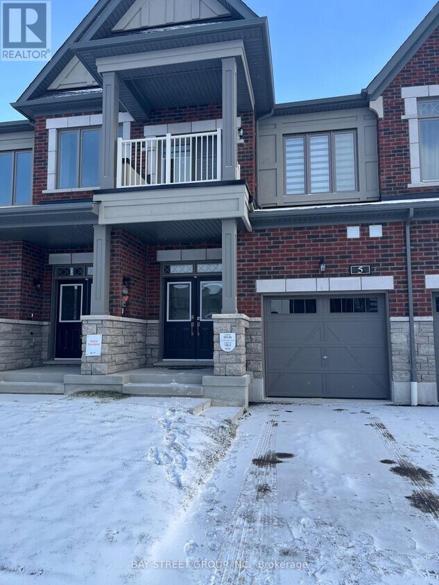 5 Harvey Bunker Cres, Markham, ON L6C 3J6 - Townhouse for Rent in ...