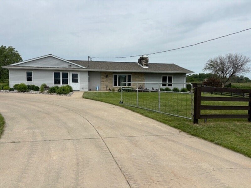 5499 Cooperstown Rd, Denmark, WI 54208 - House Rental in Denmark, WI ...
