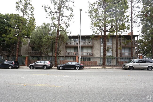 Los Angeles CA Studio Apartments for Rent under $2,500 | Apartments.com