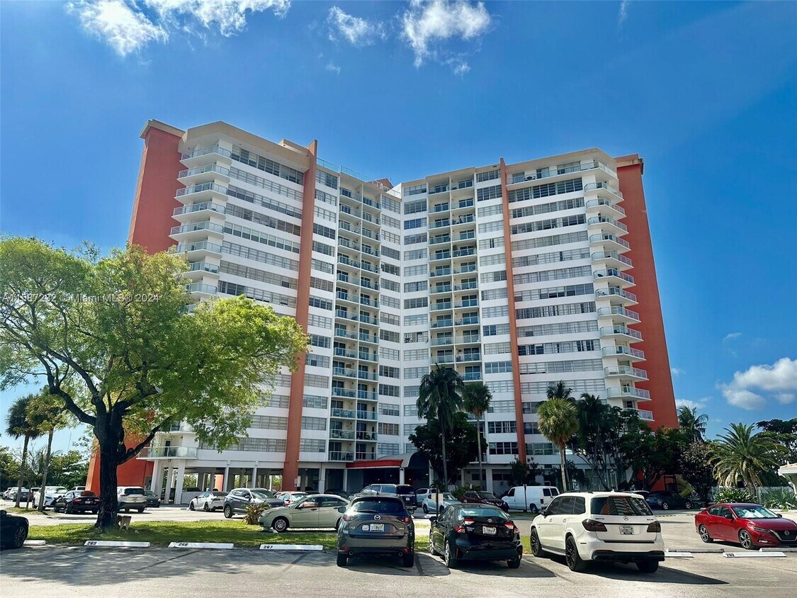 1301 NE Miami Gardens Dr Unit 1711W, Miami, FL 33179 - Condo for Rent in Miami, FL | Apartments.com