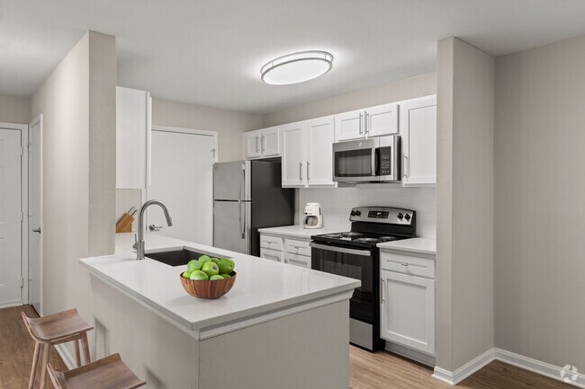 Casas de renta en Colonial Village Matthews - Matthews, NC ...