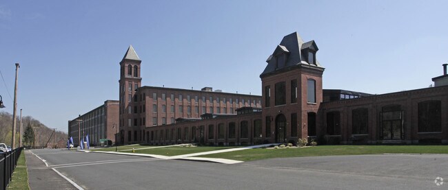 Lofts at Lancaster Mills Rentals - Clinton, MA | Apartments.com