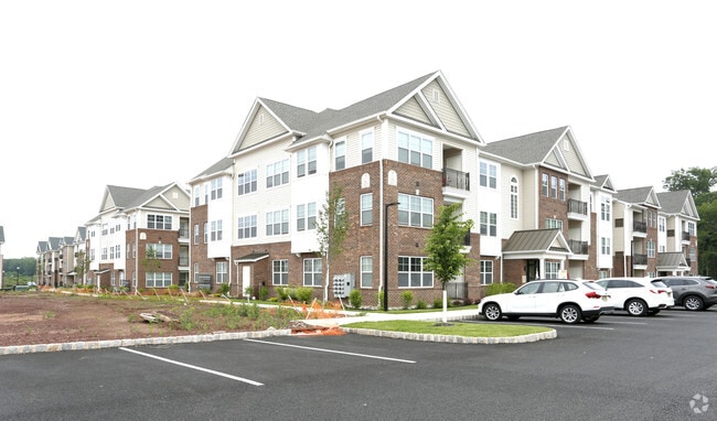 Brookhaven Lofts Rentals - Hillsborough, NJ | Apartments.com