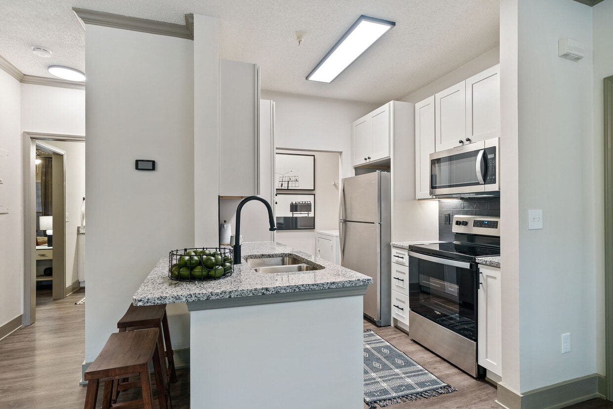 Cortland Olde Raleigh - Apartments in Raleigh, NC | Apartments.com