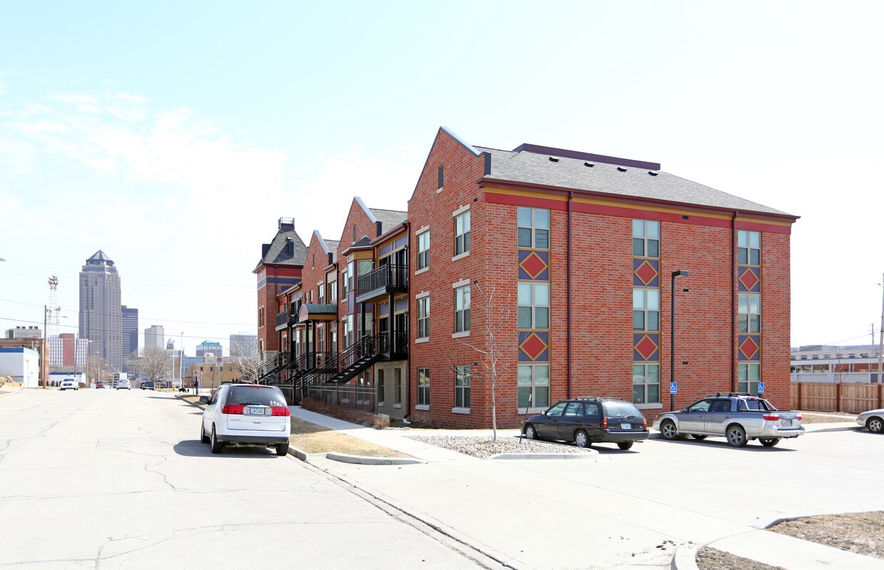 High Street Brickstone - 1710 High St Des Moines, IA 50309 | Apartments.com
