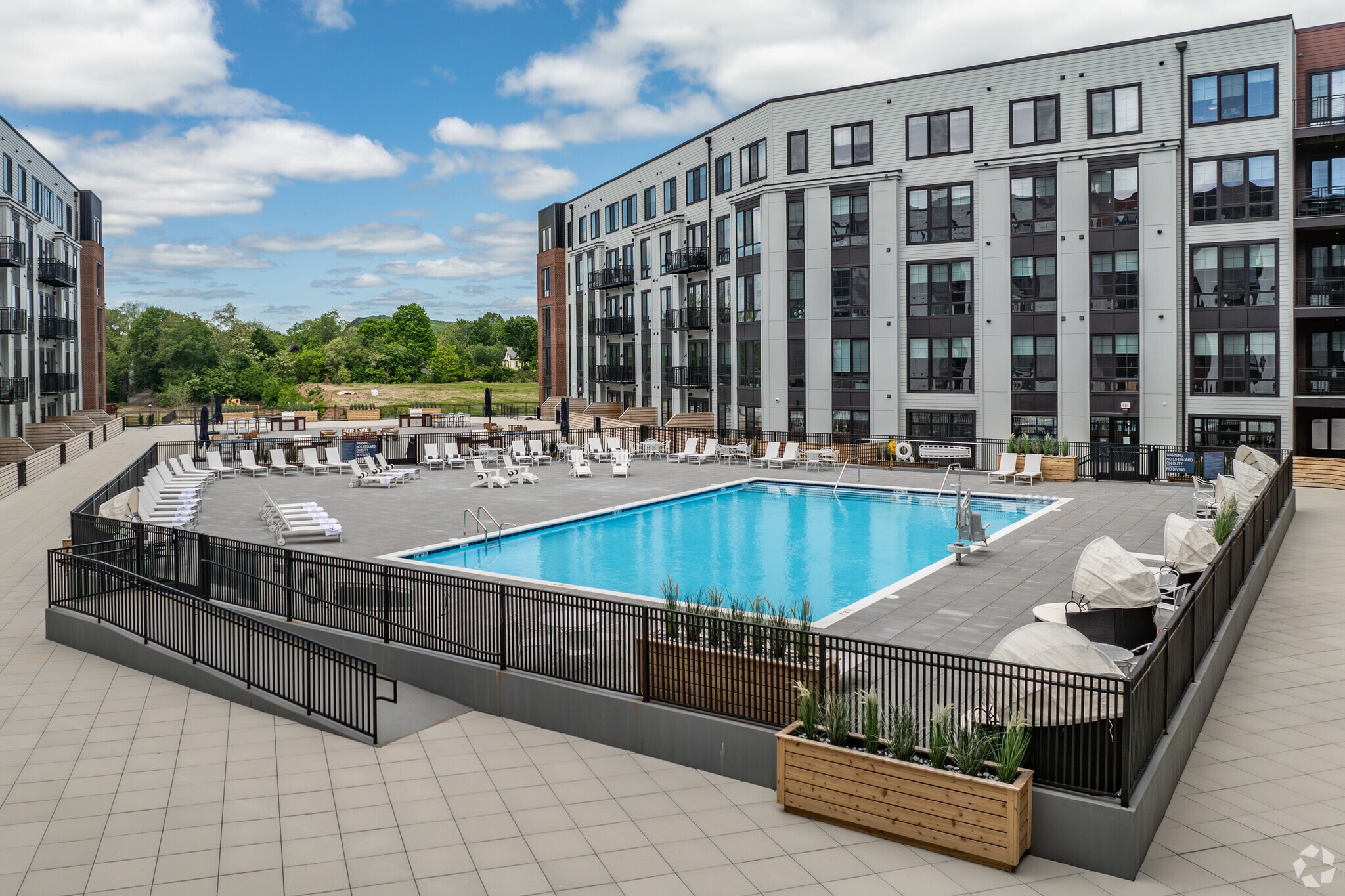 Axis 201 - 201 Munson St New Haven, CT 06511 | Apartments.com