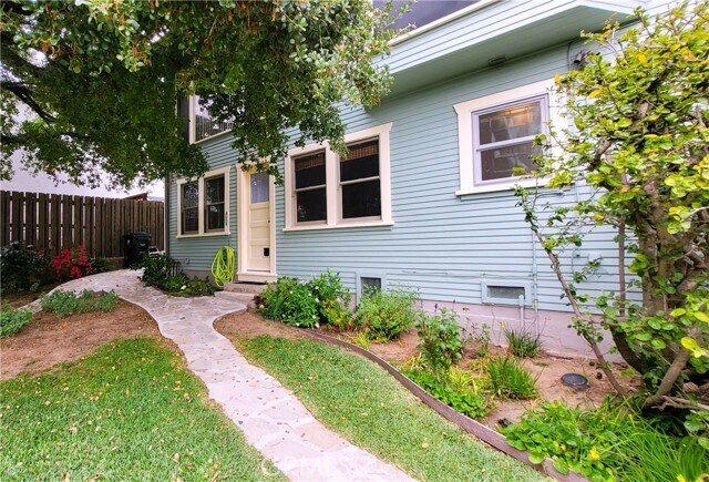 2018 Ridgeview Ave, Los Angeles, CA 90041 - Townhome Rentals in Los ...