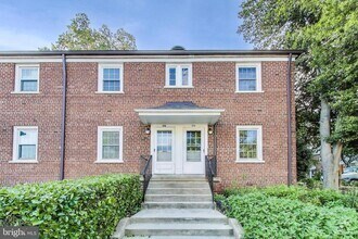 Colonial Village DC Townhouses under $3,000 - Washington, DC