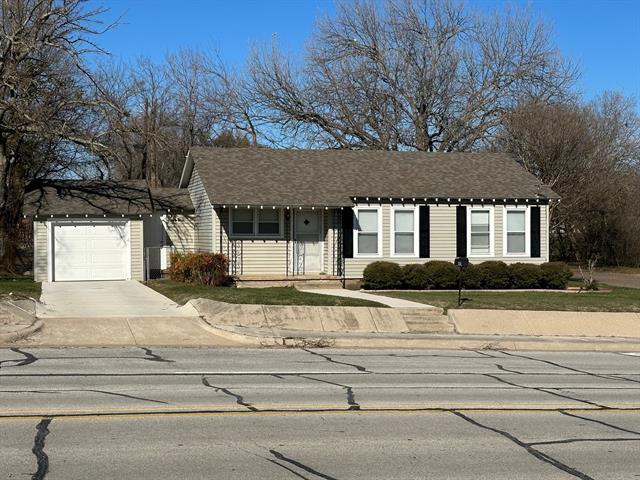 607 E Hale Ave, Decatur, TX 76234 - House Rental in Decatur, TX ...