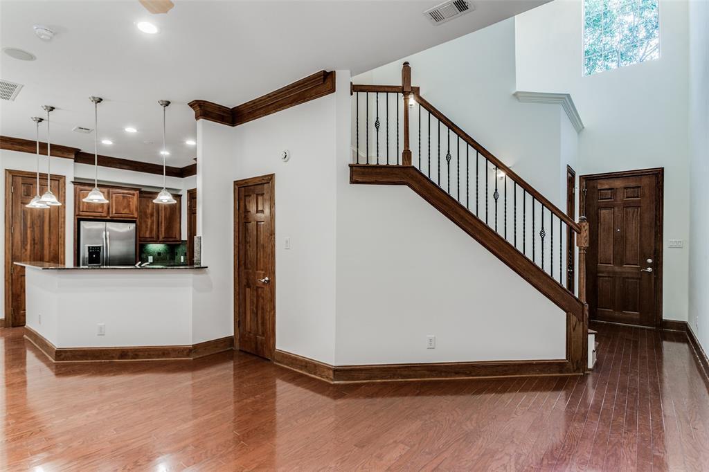 5828 La Vista Dr, Dallas, TX 75206 - Townhome Rentals in Dallas TX ...