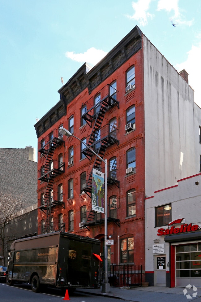 442-444 W 54th St, New York, NY 10019 Apartments - New York, NY ...