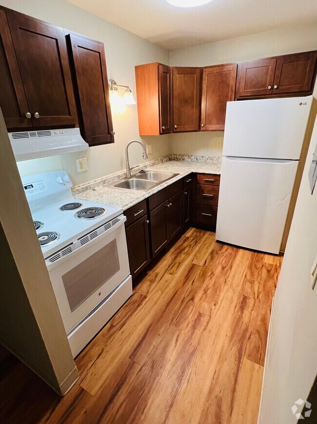 412 S Academy St, Janesville, WI 53548 - Condo for Rent in Janesville ... 412 S Academy St, Janesville, WI 53548 - Condo for Rent in Janesville ...