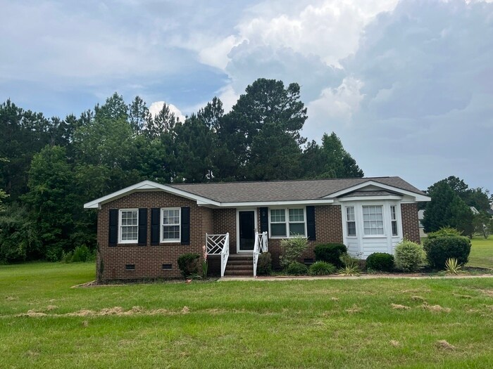 5444 Raleigh Rd, Benson, NC 27504 - House Rental in Benson, NC ...