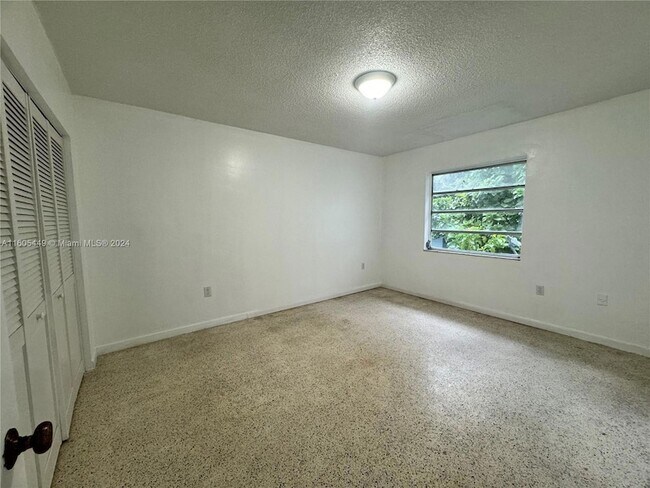 661 NW 1st St Unit 5, Miami, FL 33128 | Apartments.com