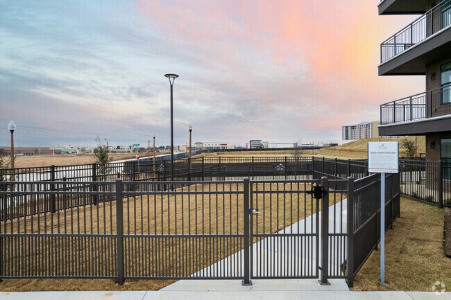 The Vista at Rayzor Ranch - 2401 Linden Denton, TX | Apartments.com